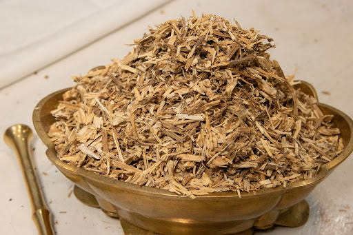 Organic Nettle Root (Urtica dioica) – Raine n River Apothecary