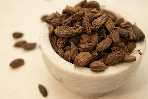 Cardamom Black (Amomum subulatum) Organic – Raine n River Apothecary